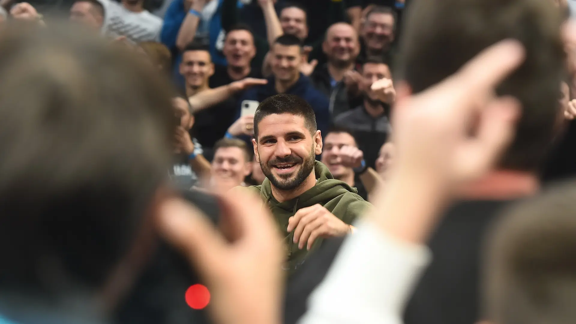 Aleksandar Mitrović bodrio košarkaše Partizana